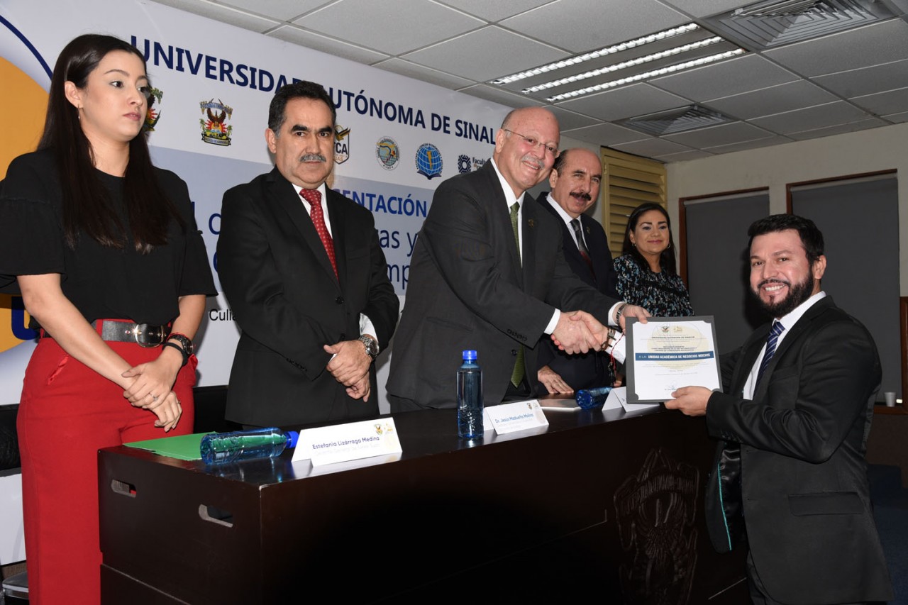 Título de página. Máximo de 60-70 caracteres