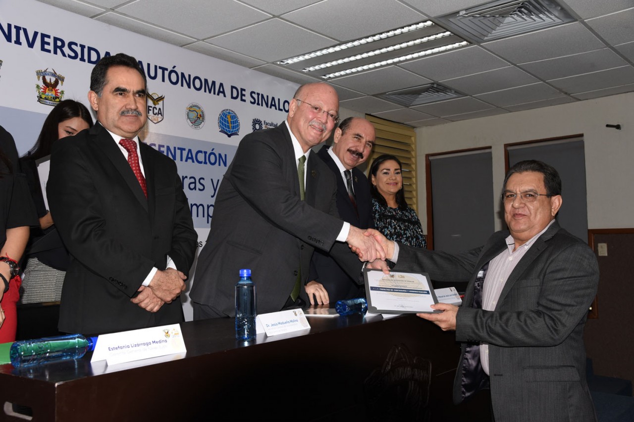 Título de página. Máximo de 60-70 caracteres